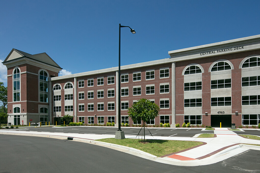 UNCW Central Parking Deck - Metromont