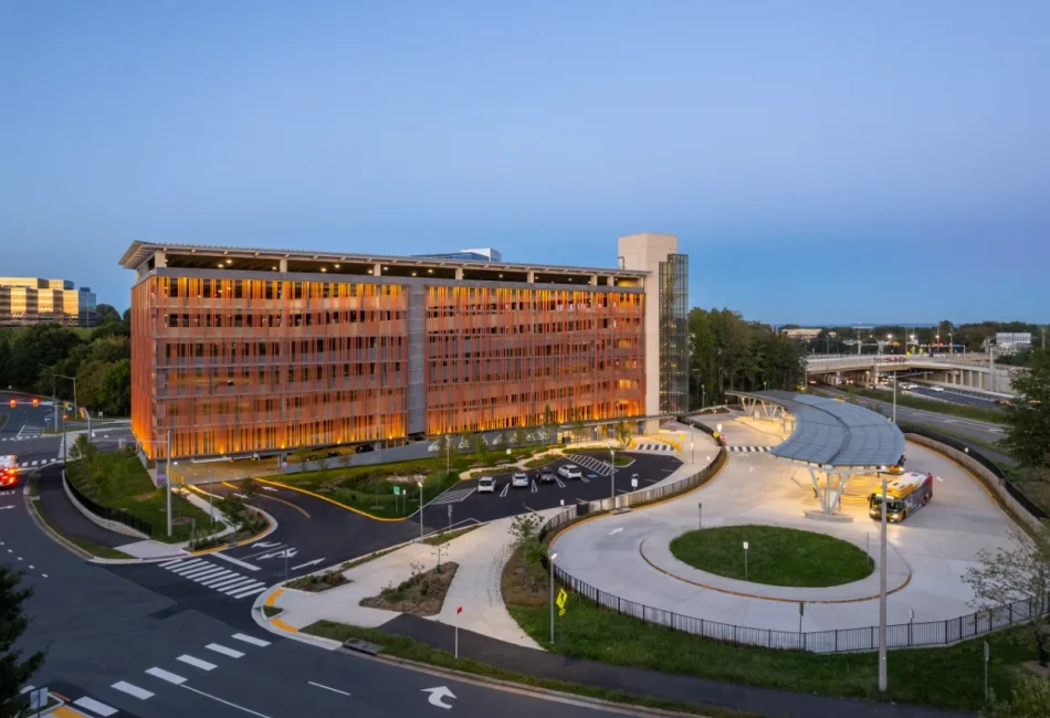 Monument Drive Commuter Parking Garage and Transit Center - Metromont